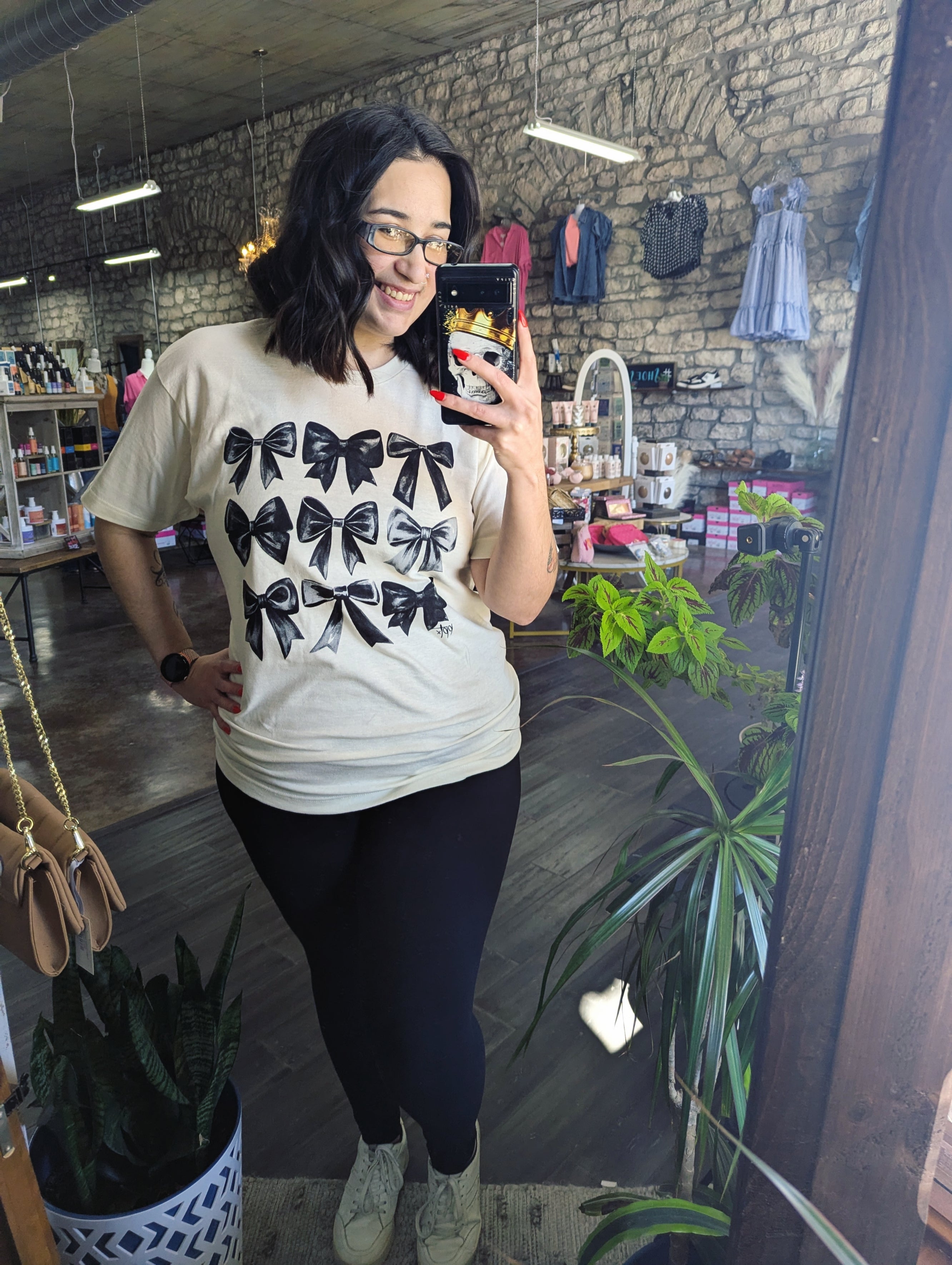 Black Bow Graphic Tee – Switch Salon, Spa, & Boutique